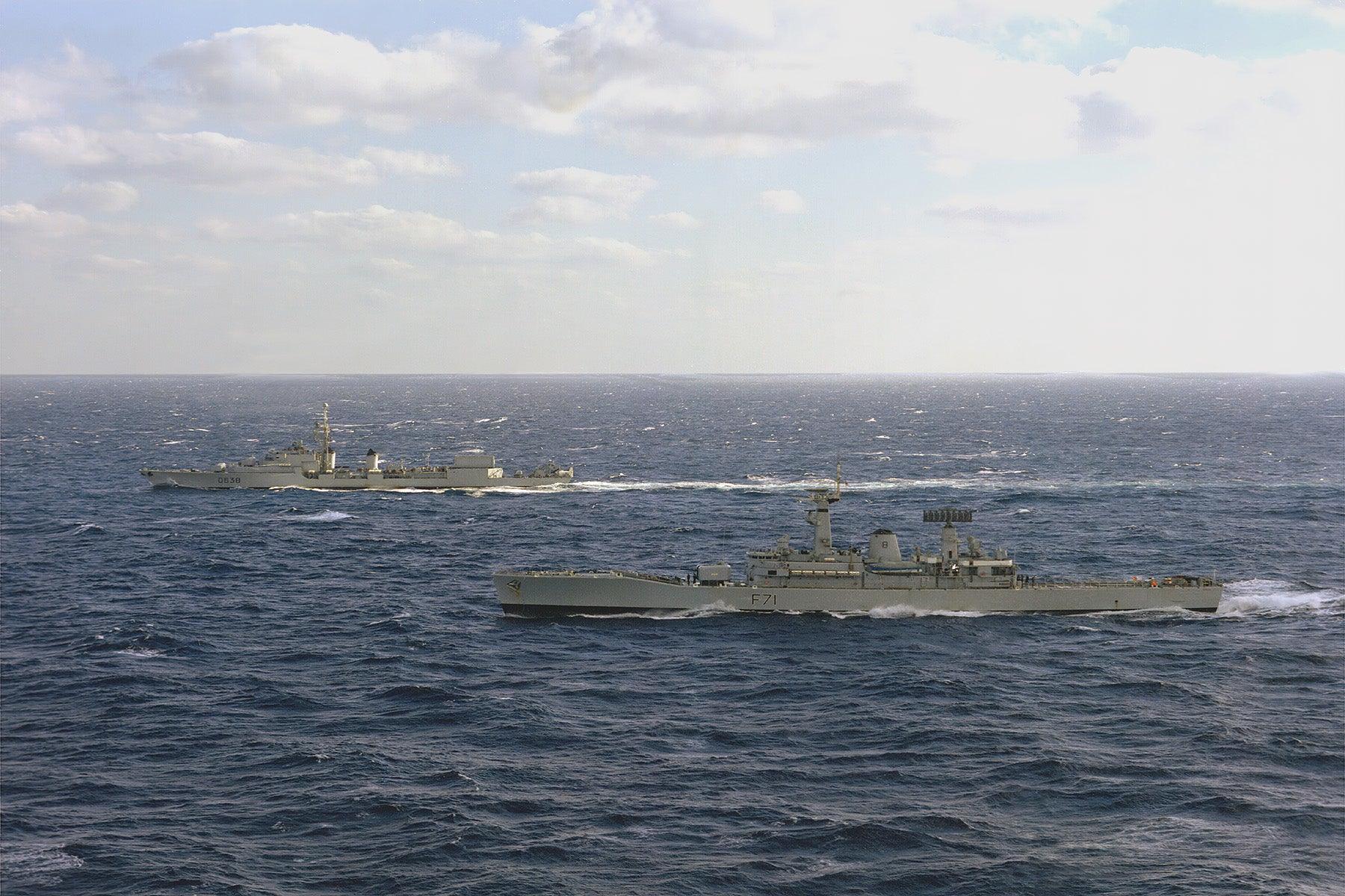 HMS Scylla (F71) Photo Print - At Sea - Royal Navy Leander Class Friga ...