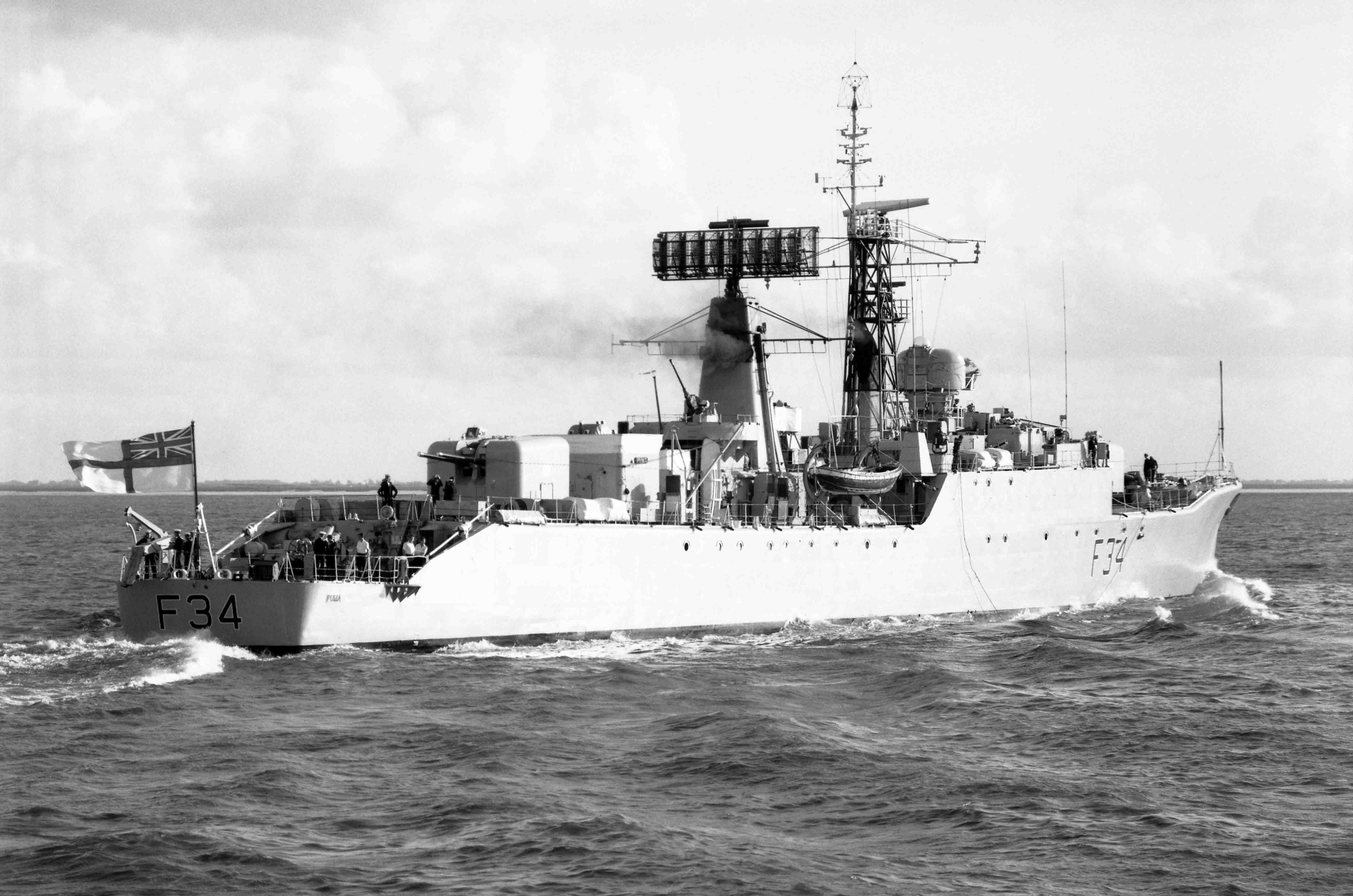 HMS Puma (F34) Photo Print - Underway - Royal Navy Leopard Class Friga ...