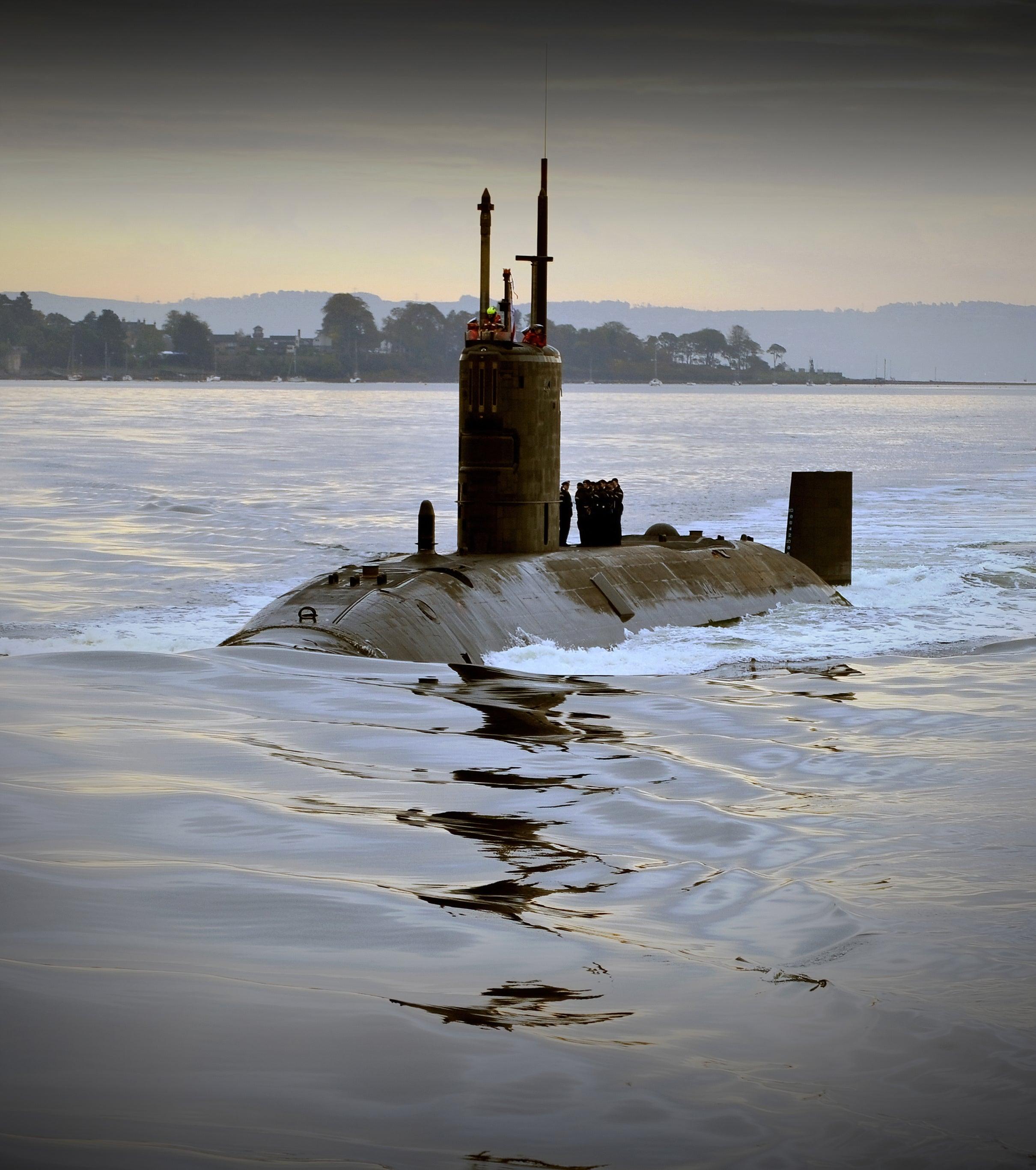 HMS Triumph (S93) Photo Print - Port Bow View - Royal Navy Trafalgar C ...