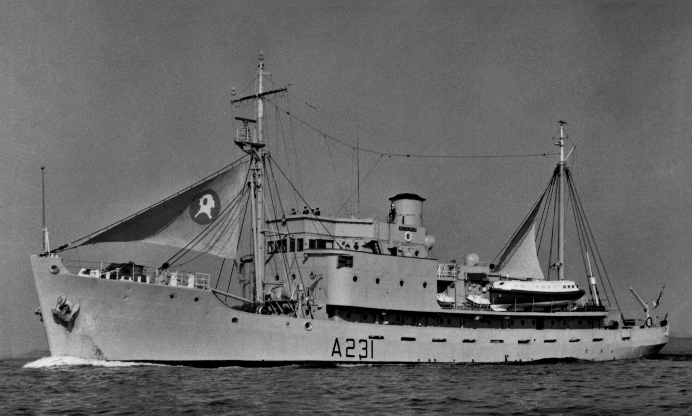 HMS Reclaim (A231) Photo Print - Low Port Side - Royal Navy Submarine ...